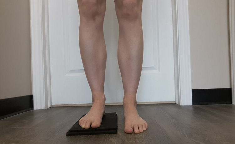 Flat Feet vs. Normal Feet – Stride